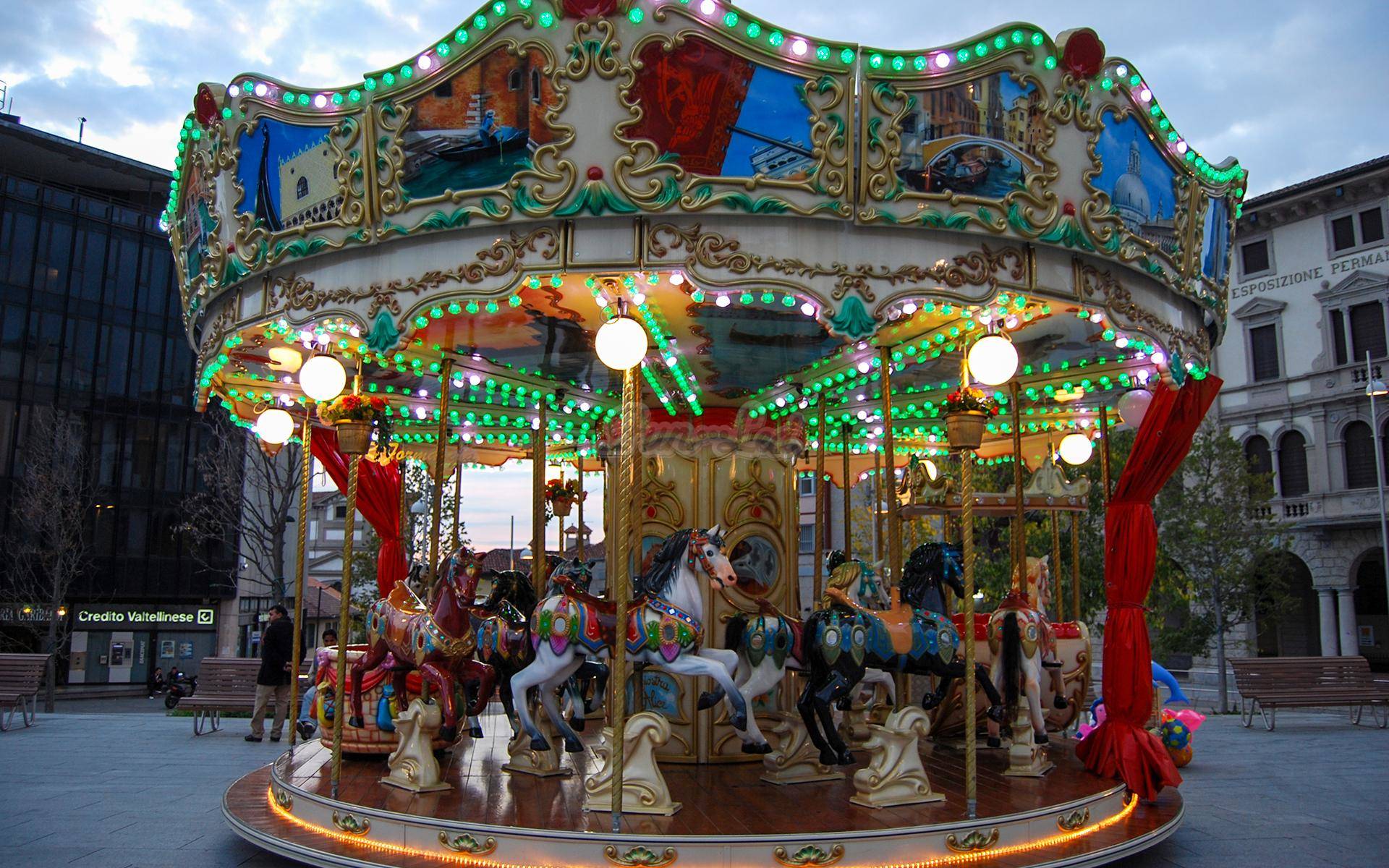 Merry Go Round - Fun-Led | Amusement Rides Light