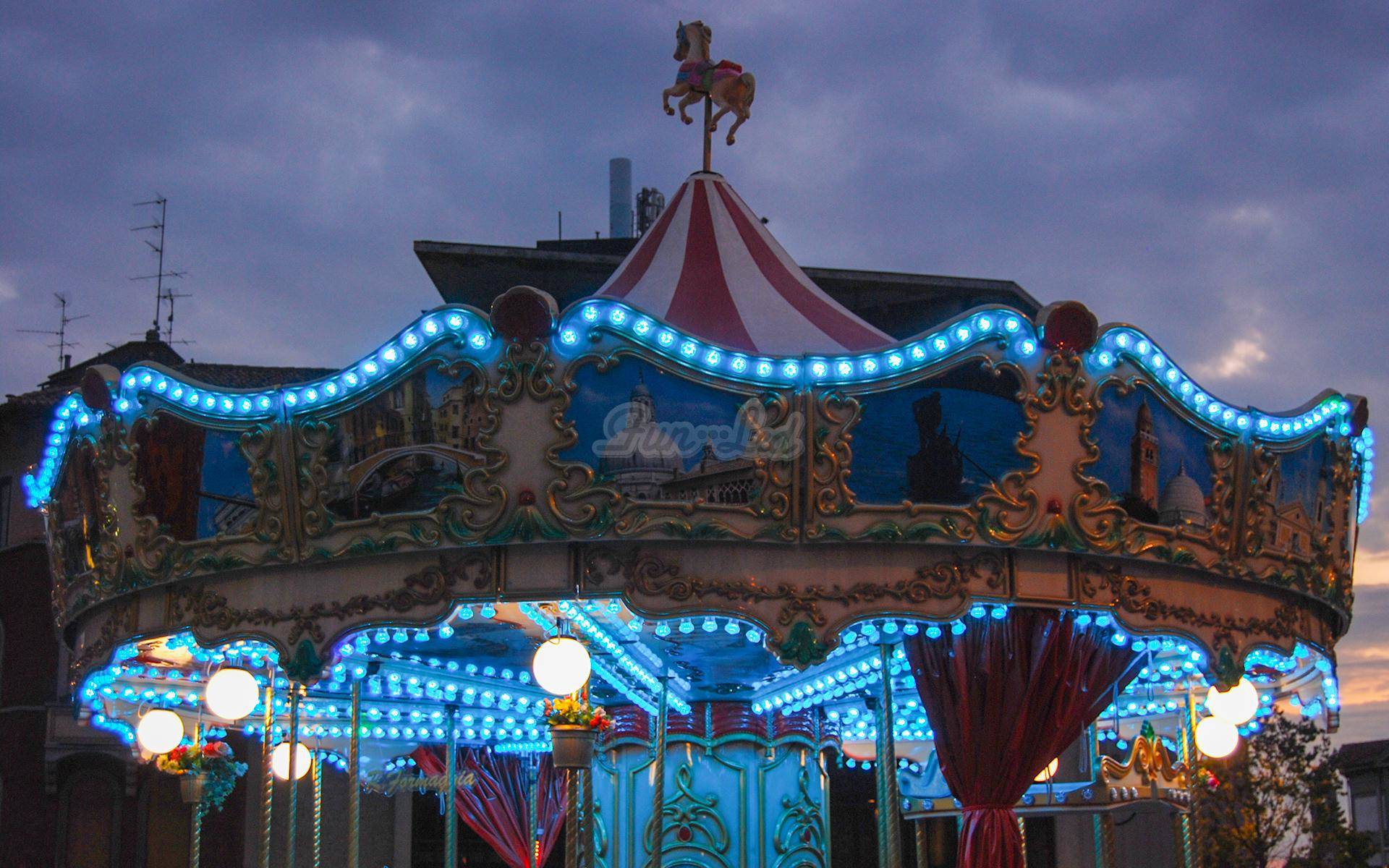 Merry Go Round - Fun-Led | Amusement Rides Light